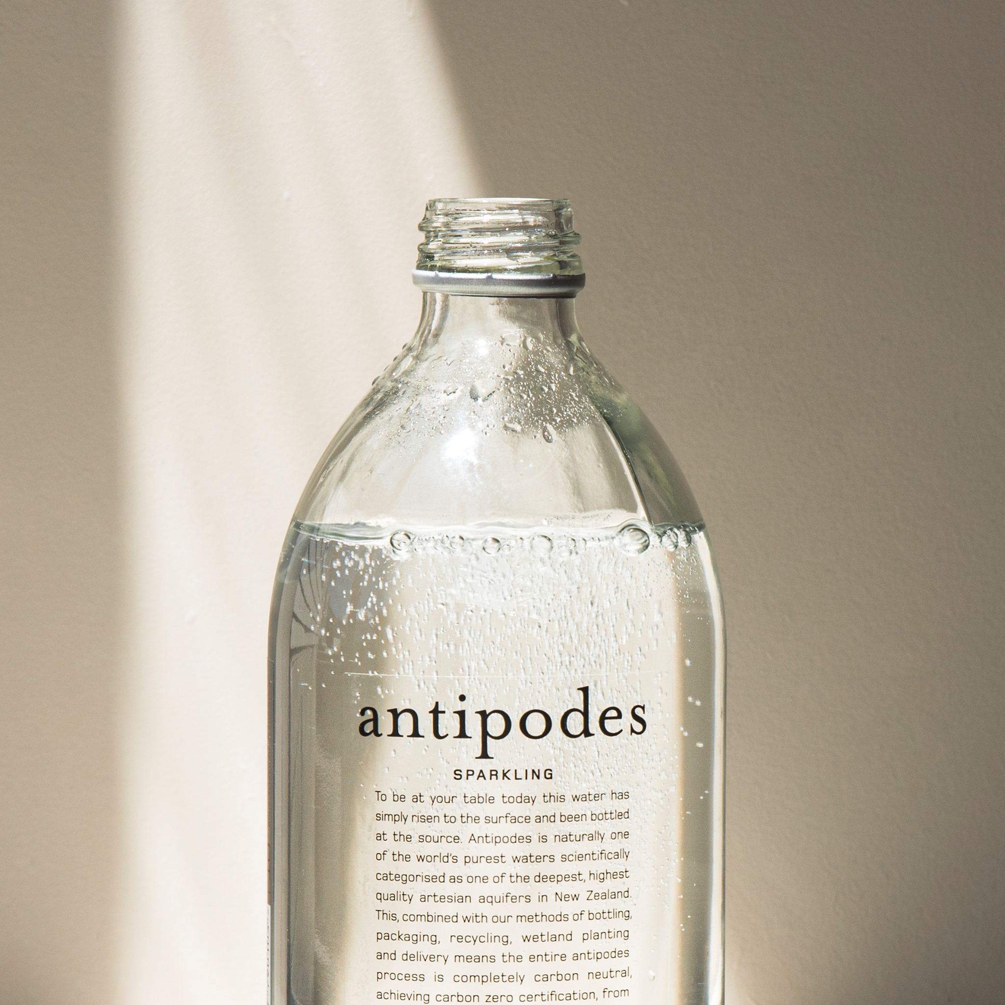 Antipodes Sparkling Artesian Water 500ml (pack of 4) - The Kiwi Importer